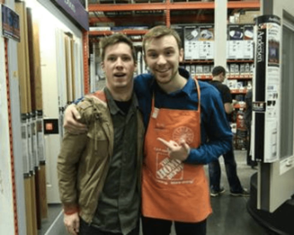 5 Must-Haves Of A 'Viral' Company Video - Work It Daily