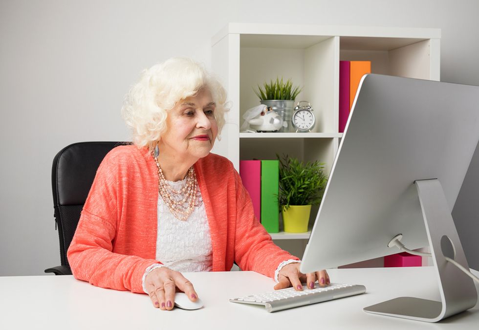 3 Best Resume Tips For Older Workers - Work It Daily