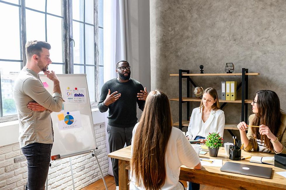 10 Ways Employees Can Be More Proactive At Work - CareerBeeps 10 Ways Employees Can Be More Proactive At Work - CareerBeeps